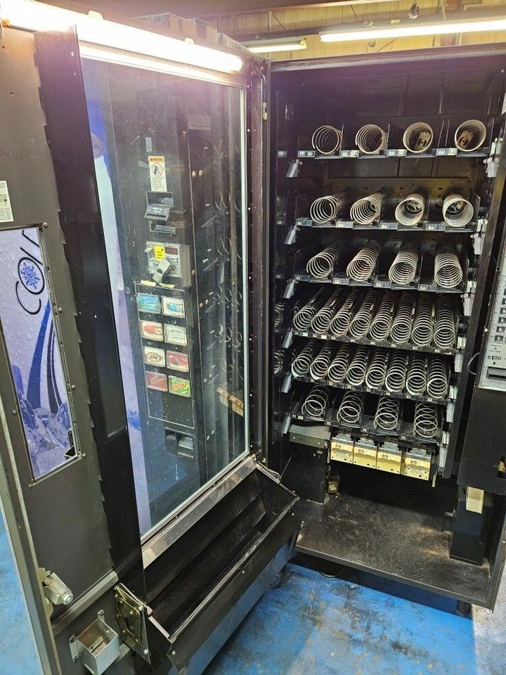 FULLY WORKING Automatic Products AP 6600 Snack Vending Machine, 30 DAY ...