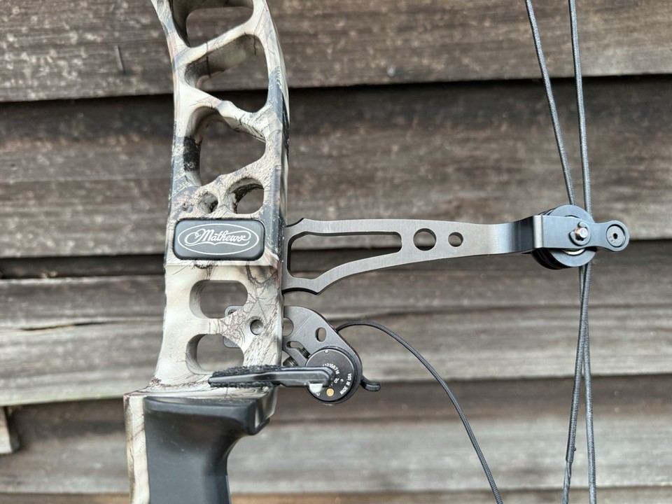 Mathews Z3 RH Compound Bow 60#, 27.5draw | eBay