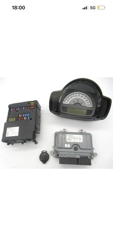 Smart ForTwo 451 CDI Technikpaket Kombiinstrument Motorsteuergerät SAM ...