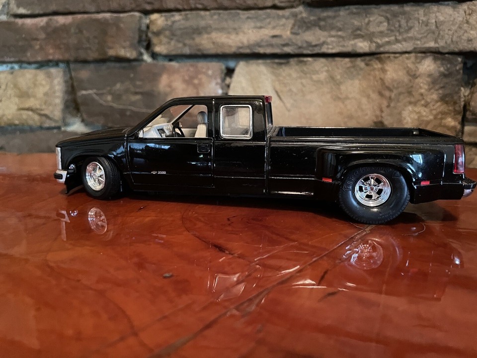Sunnyside Superior 1995 3500 Chevy Dually 1:24 Scale Diecast Phantom ...