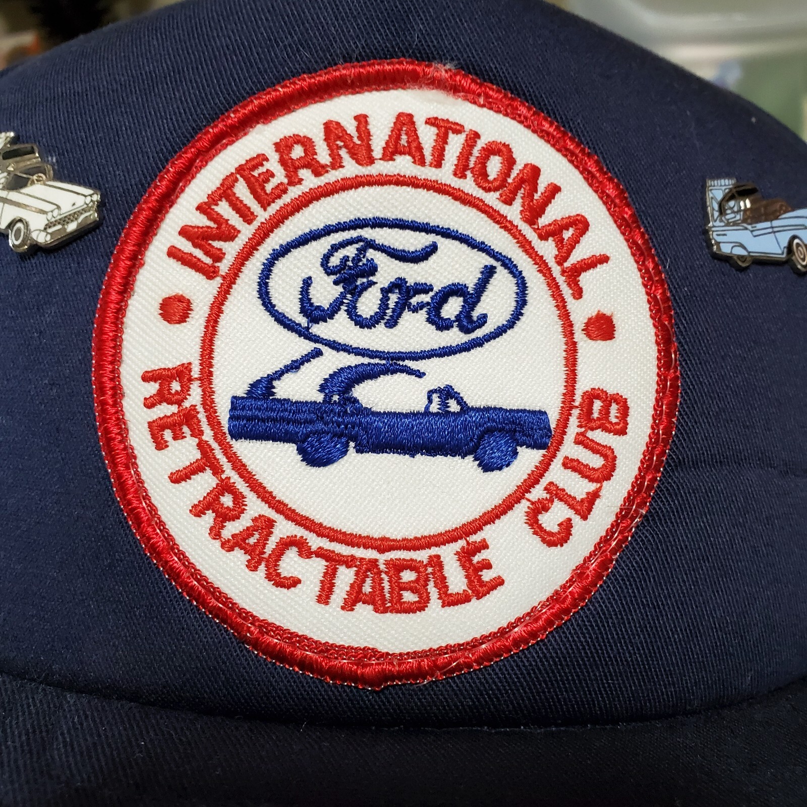 Vintage Ford International Retractable Club Trucker h… - Gem
