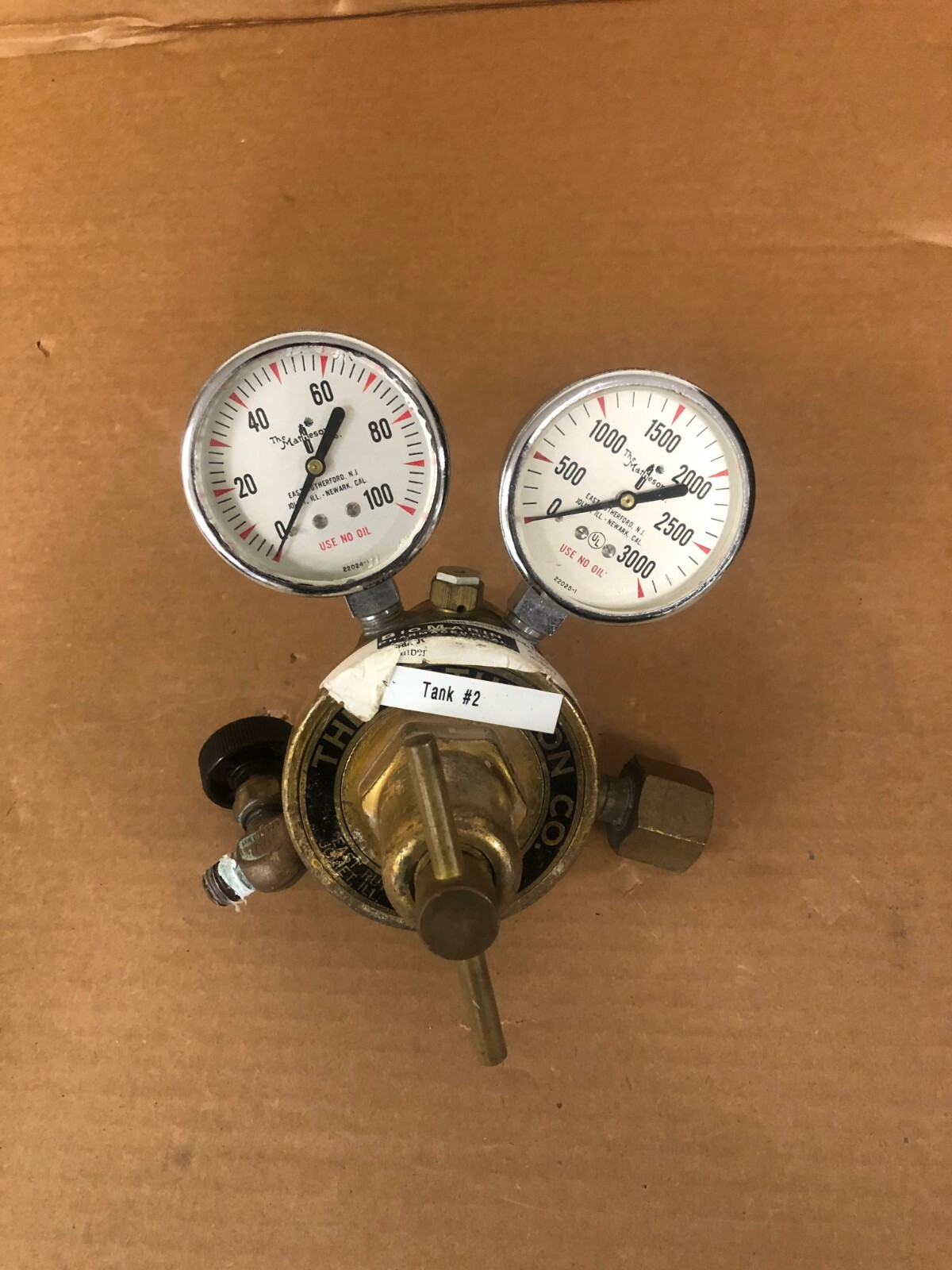 The Matheson 22025-1 Oxygen Pressure Regulator 2 Gauges | eBay
