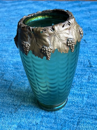 Antique Loetz Bohemian Aeolus Iridescent Art Glass Vase w/ Copper Grape ...