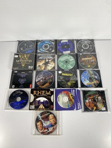 PC CD-ROM Games Lot of 33 Vintage 90s X-Com Elder Scrolls Star Trek ...