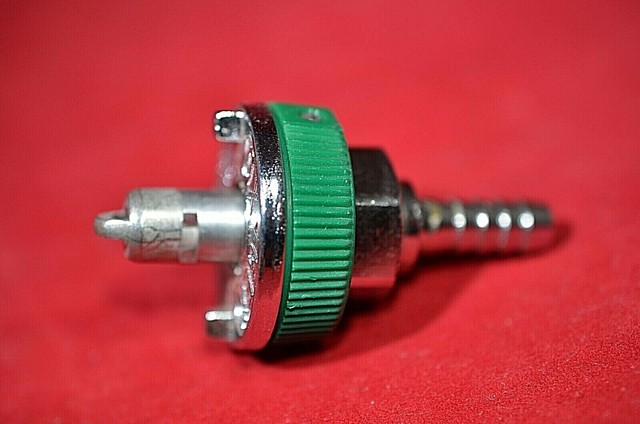 Oxygen Ohmeda Quick Connect style High pressure wall connection fitting ...