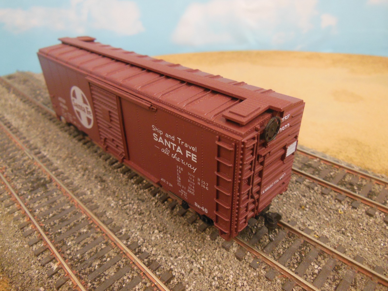 HO SCALE ATHEARN SANTA FE 272972 40' BOX CAR KIT BUILT O/B | eBay