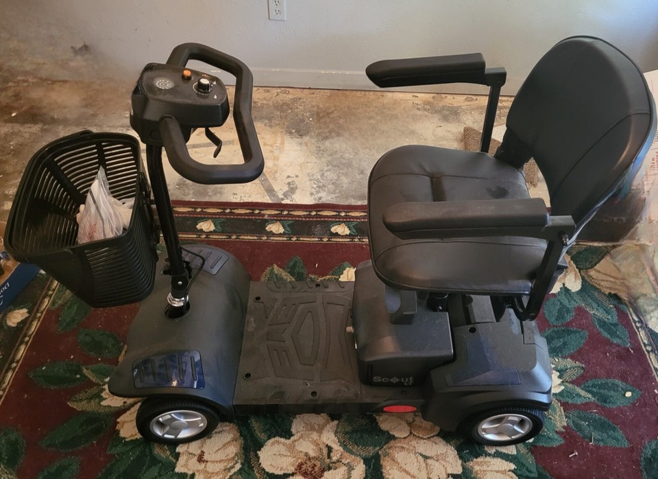 SLIGHTLY USED Drive Scout LT-4 Wheel Scooter 300 lb Capacity 9 Mile ...