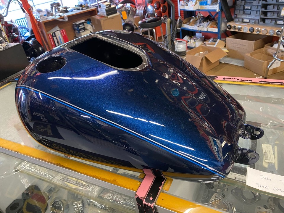 Harley-Davidson Dyna Superglide Custom Wide Glide OEM Fat Bob Gas Tank ...