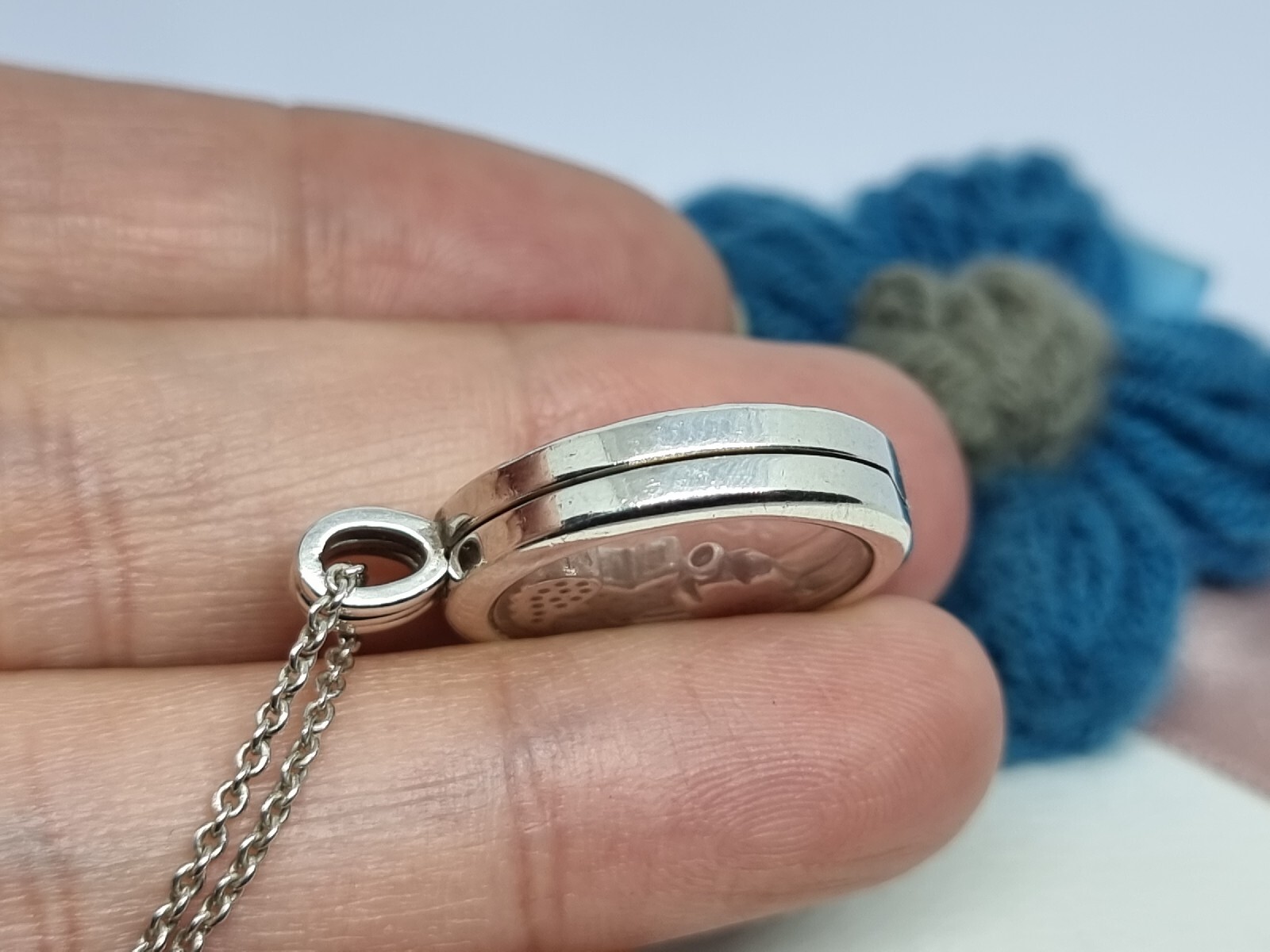 Genuine Pandora Medium Floating Locket Necklace 60cm… - Gem