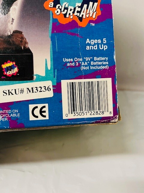 1996 MGA Goosebumps Glow in the Dark Bookstand Clock Radio w/ Sound ...