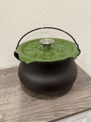 Smith & Clark Black Cast Iron Pot Cauldron New 4qt Halloween Decor ...