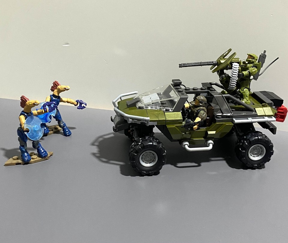 Mega Construx Bloks Halo GNB25 Warthog Bricks Master Chief Building ...