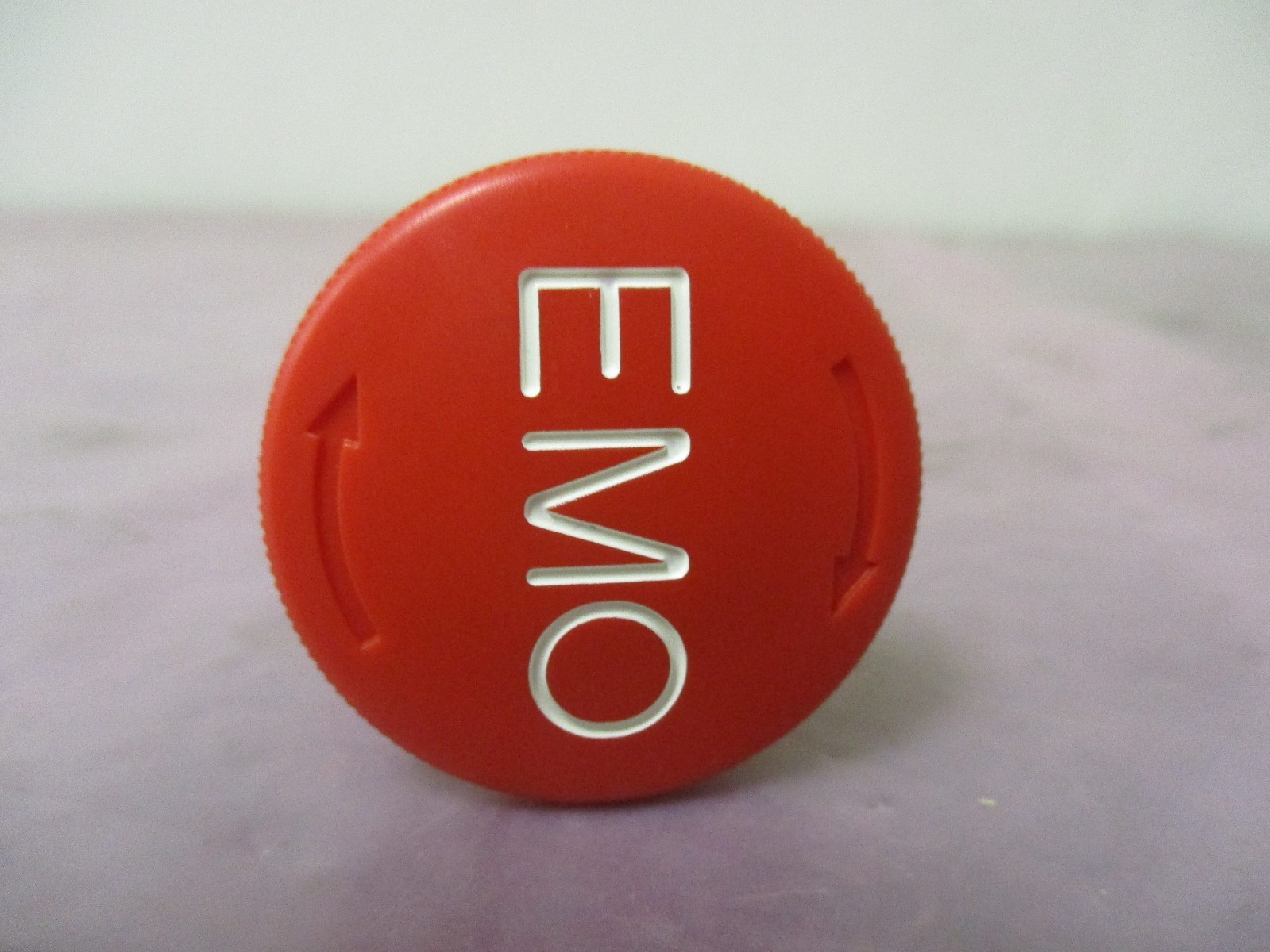 IDEC HW4B-V401-R EMO-2-NVLS Switch, 409771 | eBay