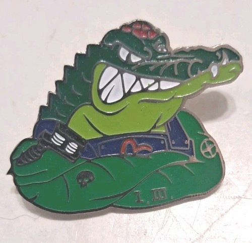 Gator Grip Pin Alligator Hat Lapel Pinback | eBay