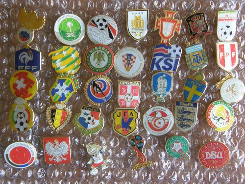 World cup 34 badges of all the participants' representations WC Russia ...