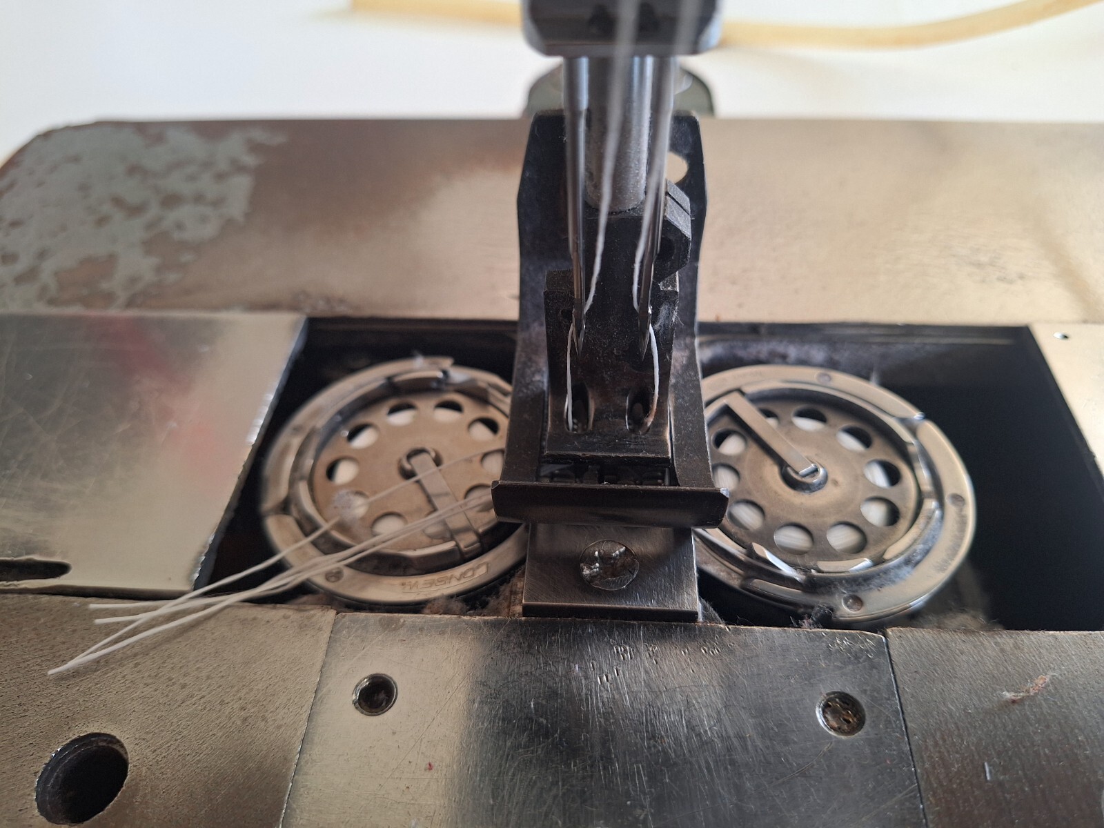 Consew 745R20 Double Neadle Sewing Machine | eBay