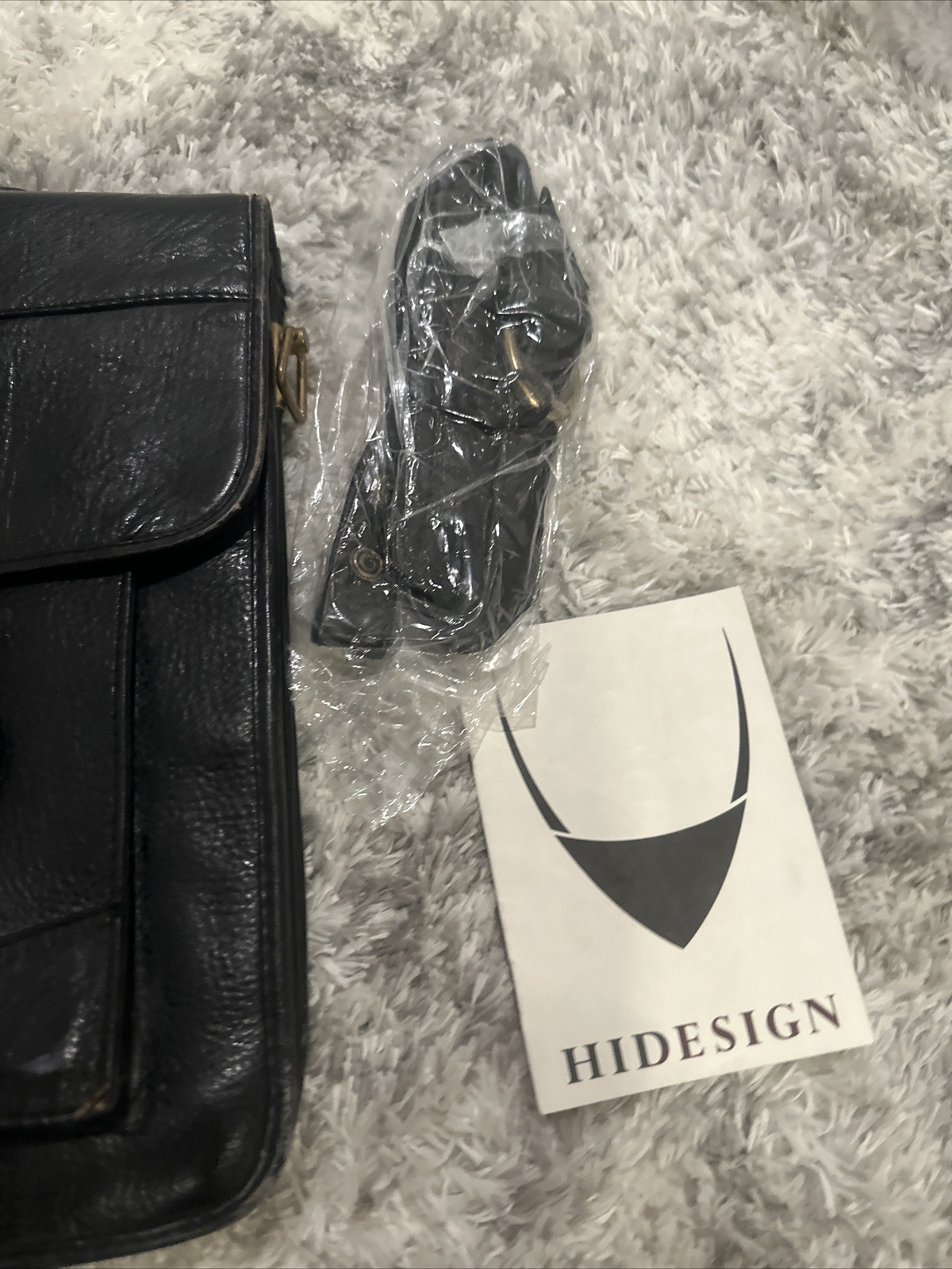 Hidesign Large Genuine Leather 2-Sided Messenger Cros… - Gem