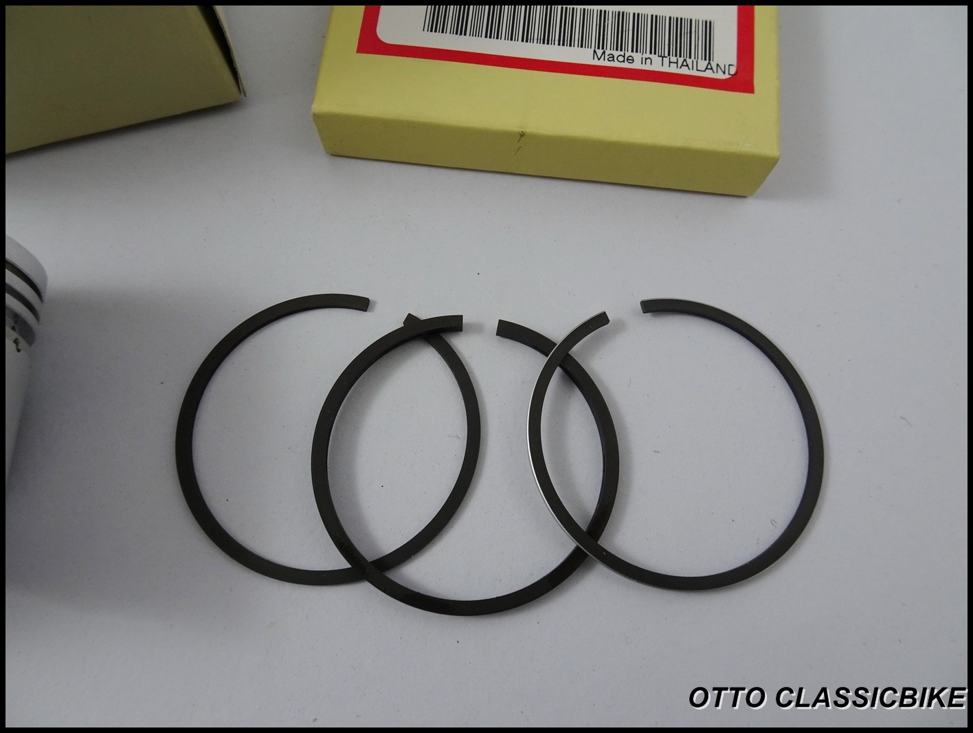 Genuine Piston & Rings STD HONDA C70 C70M CD70 CL70 CF70 CT70 ST70