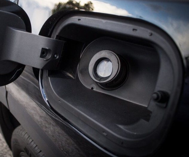 Capless Fuel Filler Cover 2017 - 2025 CHEVROLET Silverado, Gas Cap Dust ...