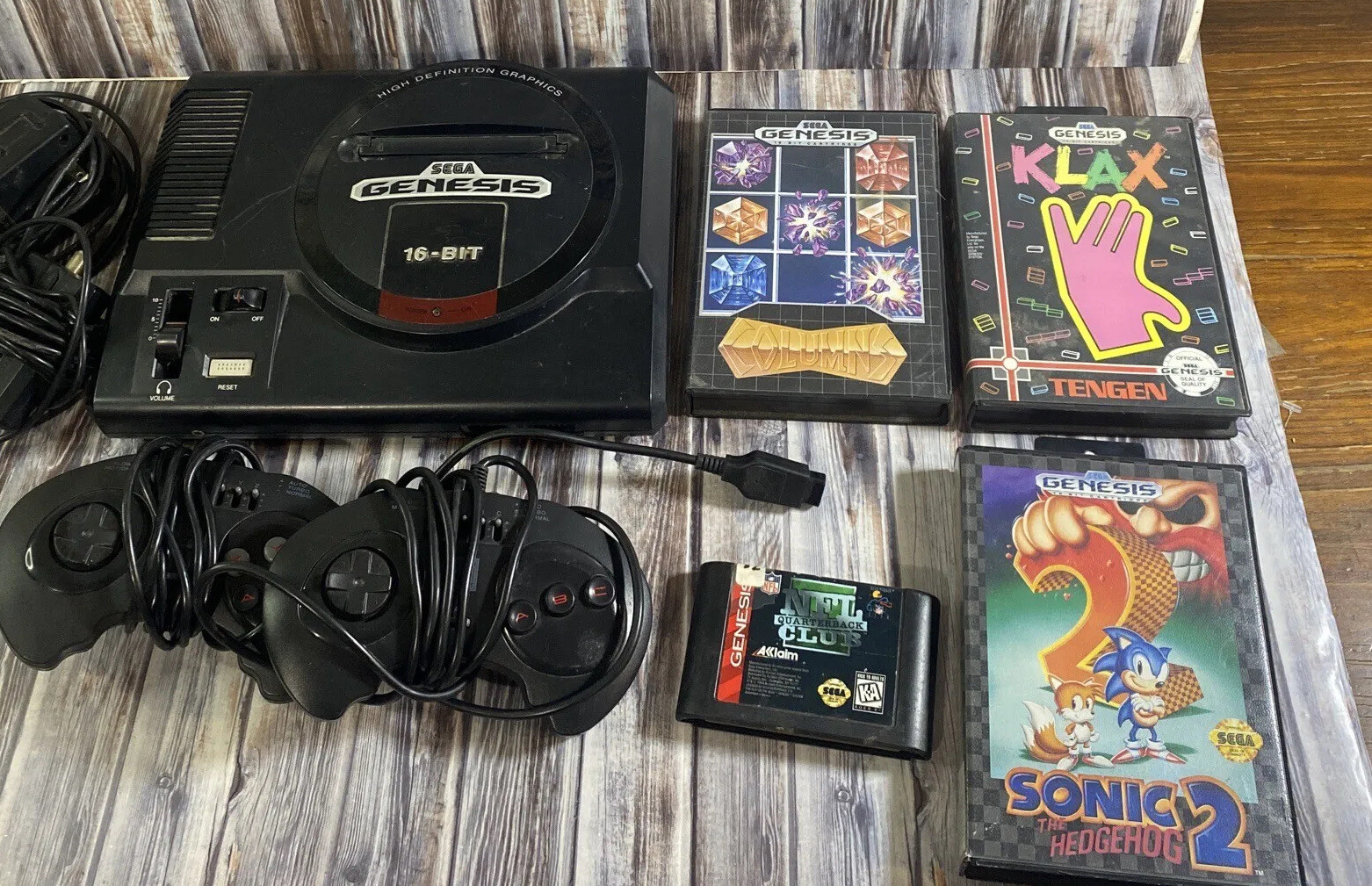 SEGA Genesis MK-1601 16-Bit Console Bundle With Controller & 4 Games ...