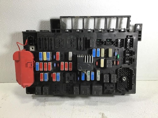Freightliner A06-48438 Fuse Block Power Distribution Module Pa66-gf25 ...