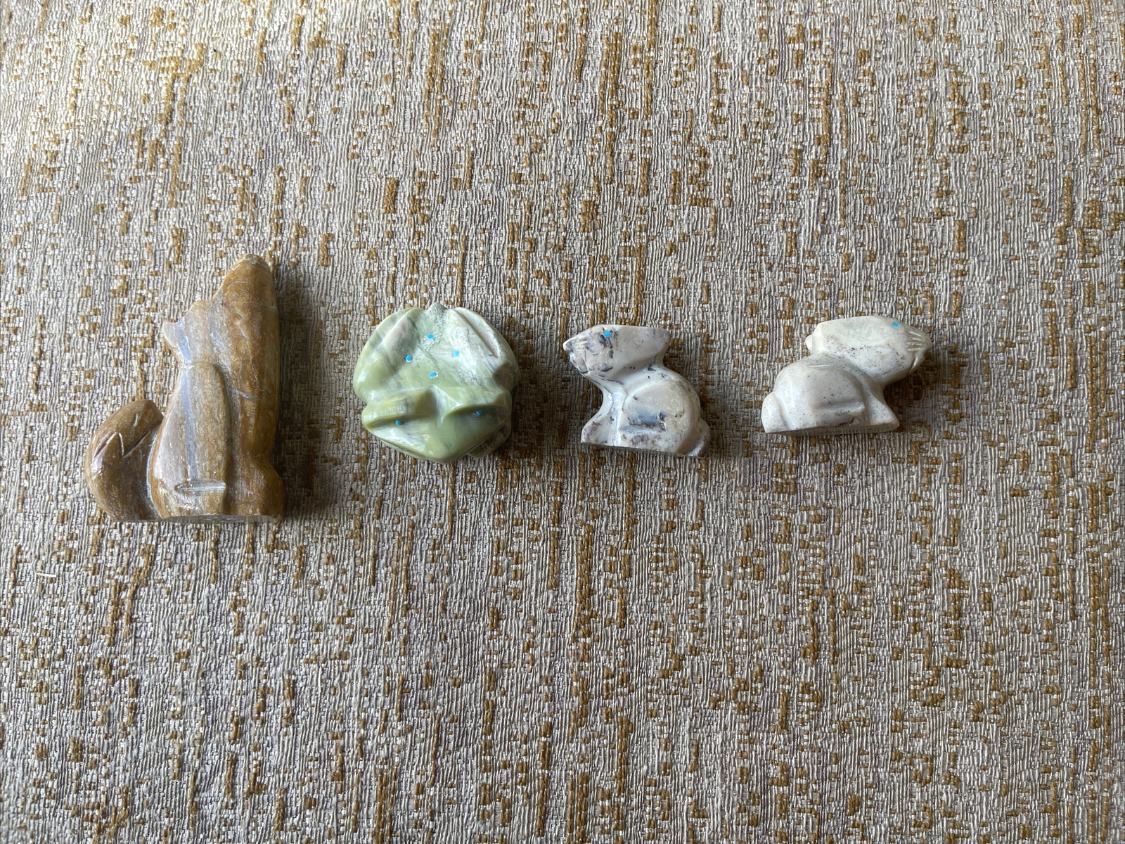 LOT 4 NATIVE AMERICAN ZUNI HORNED TOAD RABBIT COYOTE FETISH BY GILBERT ...