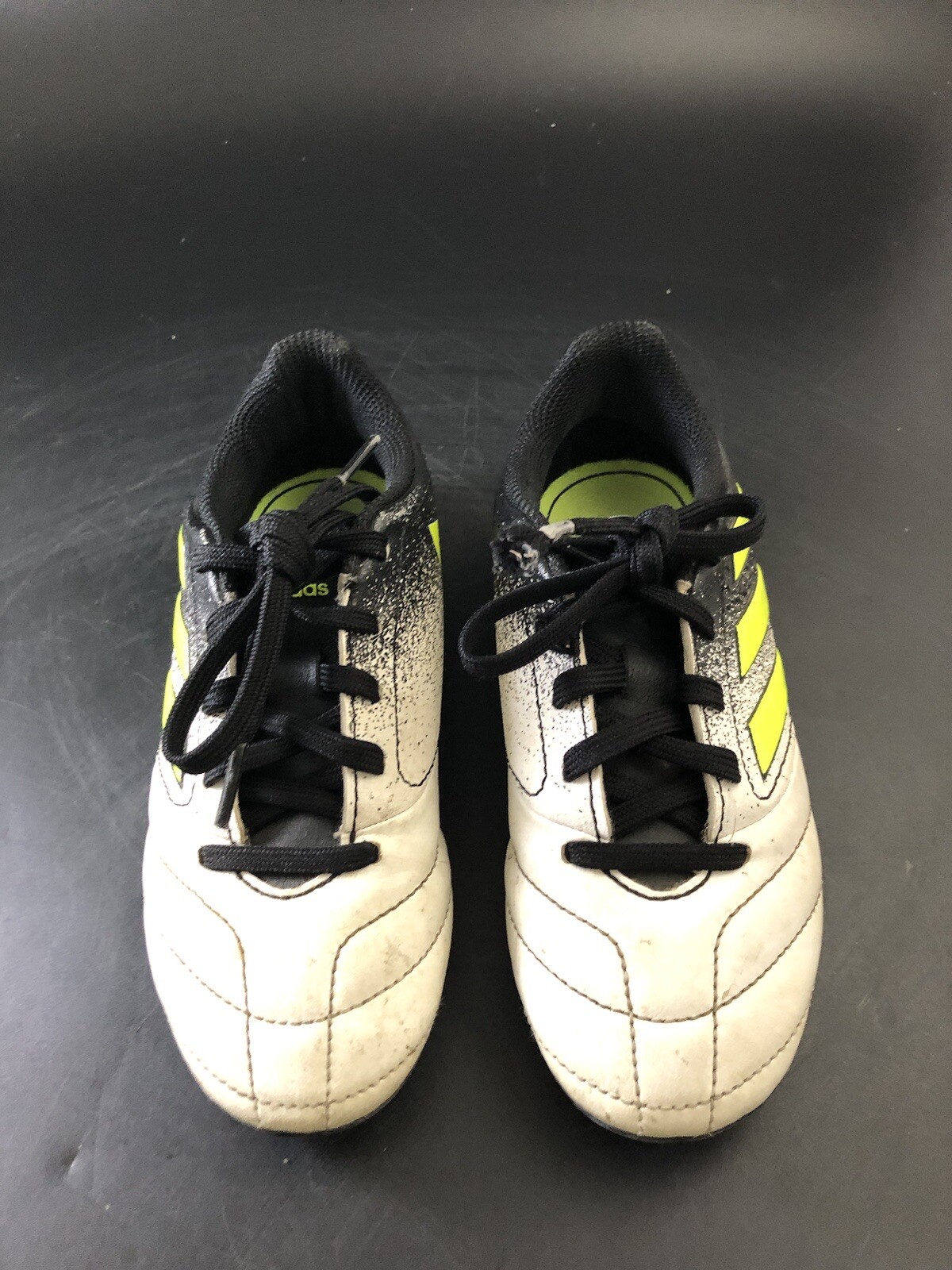 ADIDAS GIRLS/BOYS SOCCER SHOES SZ. 13k Ve9 | eBay