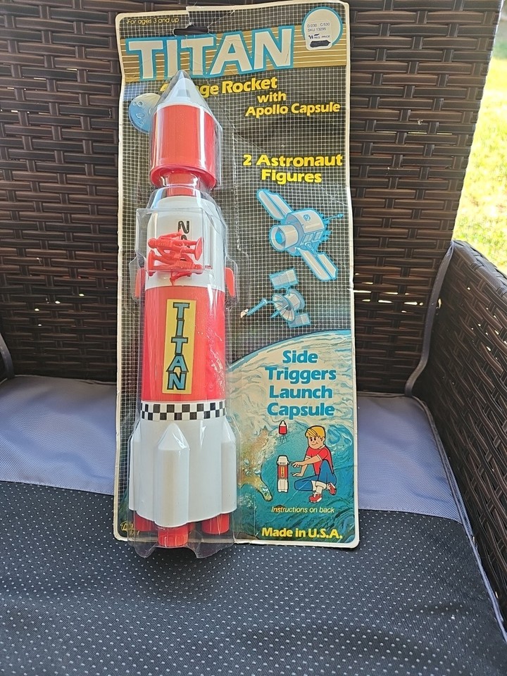 VINTAGE- TITAN 1970's-PROCESSED PLASTIC CO.-14"-"APOLLO MOON ROCKET ...