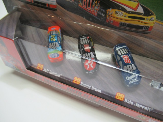 Micro Machines Jeff Gordon Green Flag Series Winners Circle 3 Car Set ...