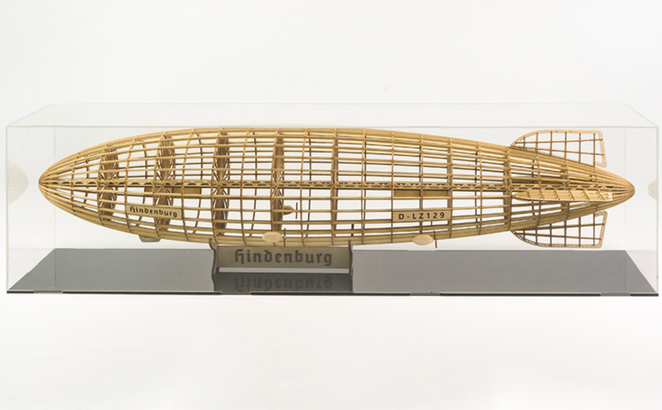 Dancing Wings Hindenburg (Zeppelin) Balsa Model Kit 1:408 Scale ...
