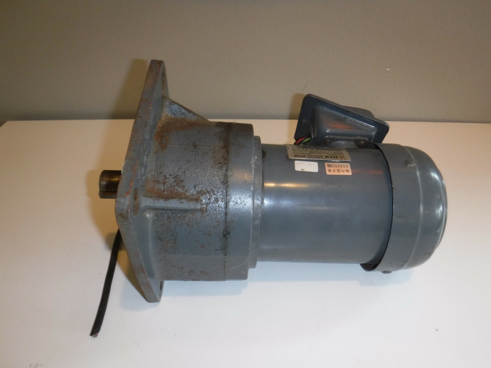 Teco 3-Phase Induction Motor 1/2 HP JIS-C4210 1680 RPM 10KG AETF-CD 220 ...