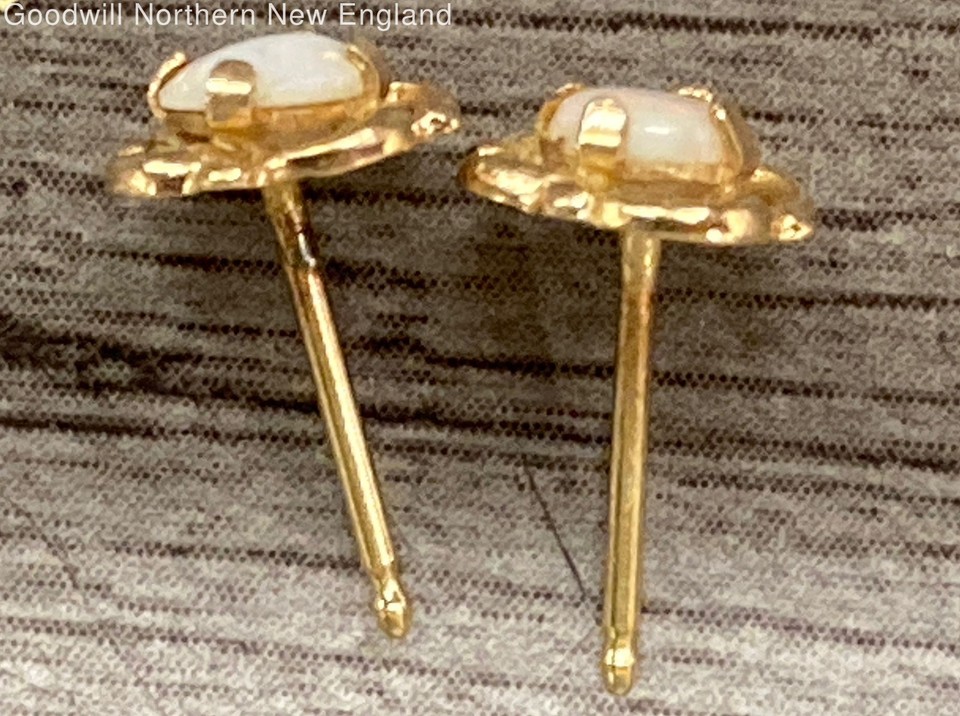 Unmarked Tests 14K Yellow Gold White Opal Scroll Setting Stud Earrings ...
