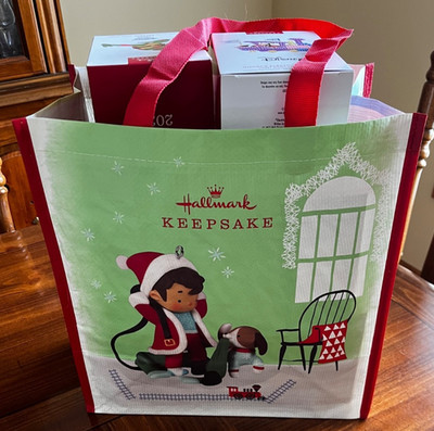 2022 Hallmark Keepsake Ornament Reusable Tote Bag - Young Santa | eBay