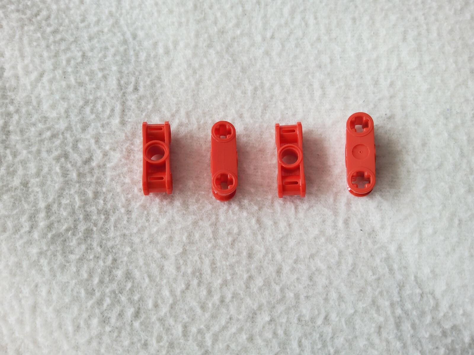 4 x NEW LEGO TECHNIC AXLE & PIN CONNECTOR 3L & CENTER PIN HOLES RED ...