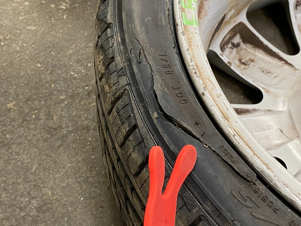 2007-2009 MINI COOPER S R56 WHEEL RIM WITH TIRES SET 7JX17 OEM LOT694 ...