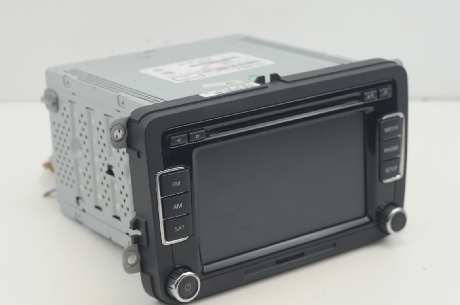 VW Volkswagen Radio Touchscreen Display SAT XM CD Player 1K0035180AF ...