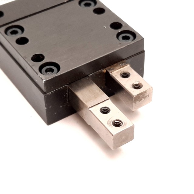 LOT of (2) phd Double Rod Pneumatic Escapement Gripper 160 series 16002 ...