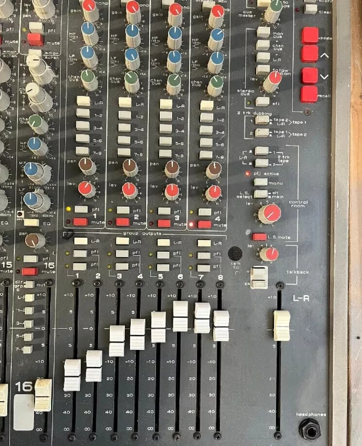 16 Channel Vintage Allen and Heath GS2 Mixing Desk / Mixing Console ...