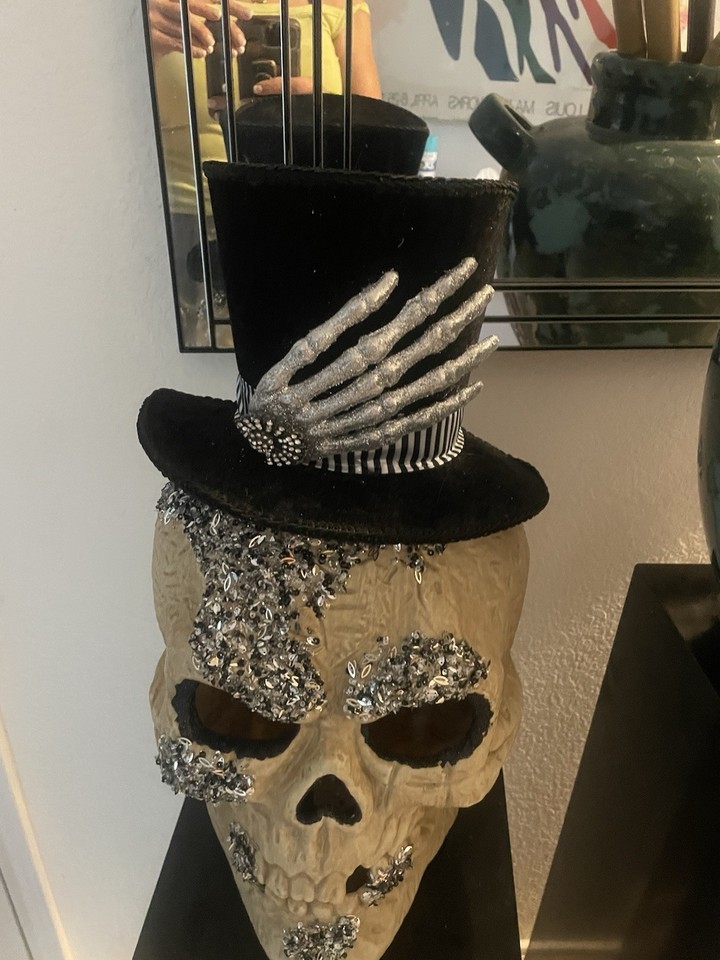 Large Skeleton Skull Head Light Up Halloween Inside Or Yard Decoration ...