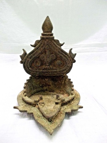 Antique Indian Brass Bronze Hindu Diya Oil Lamp Kamatchi Laxmi Vilakku ...