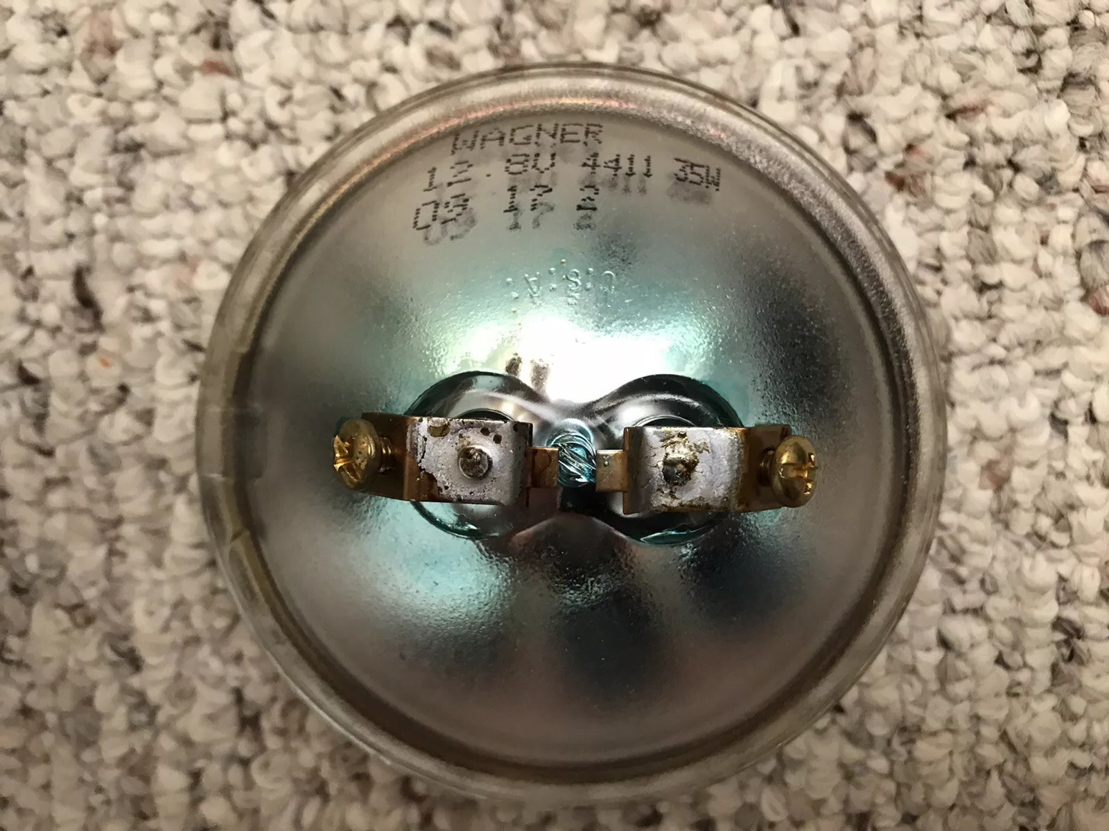 Wagner Off Road Lighting 4411 Sealed Beam Halogen PAR-36 12.8V C-2 ...