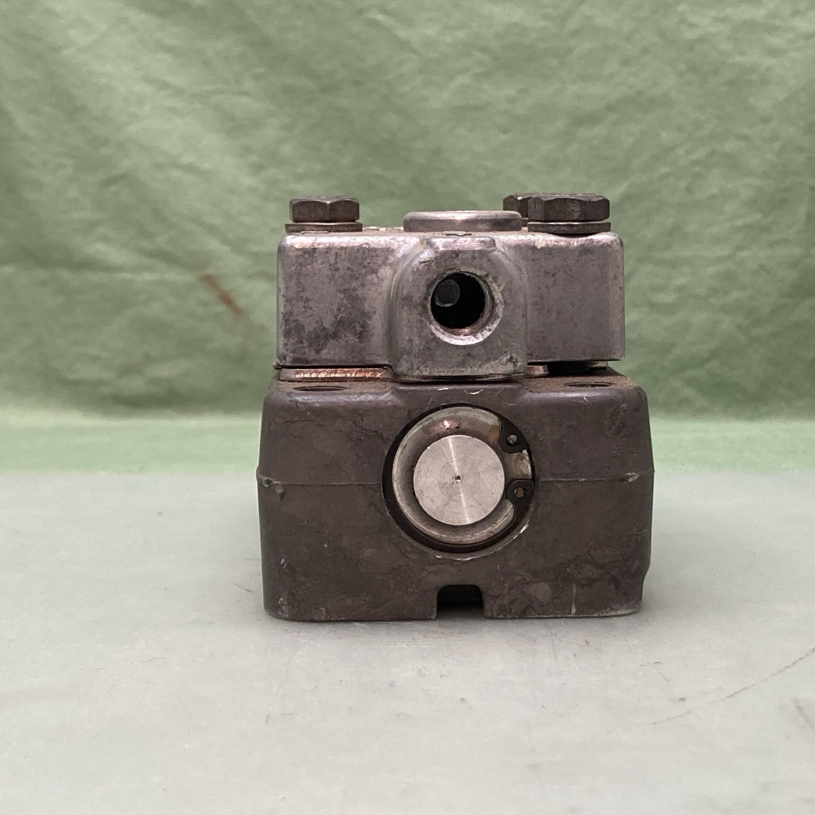Eaton Fuller Transmission A5000 A-5000 Slave Valve 19470 for sale ...