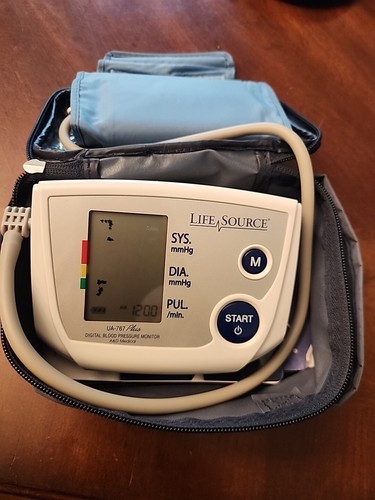 LifeSource UA-767 Digital Blood Pressure Testing Device Medium Cuff. | eBay