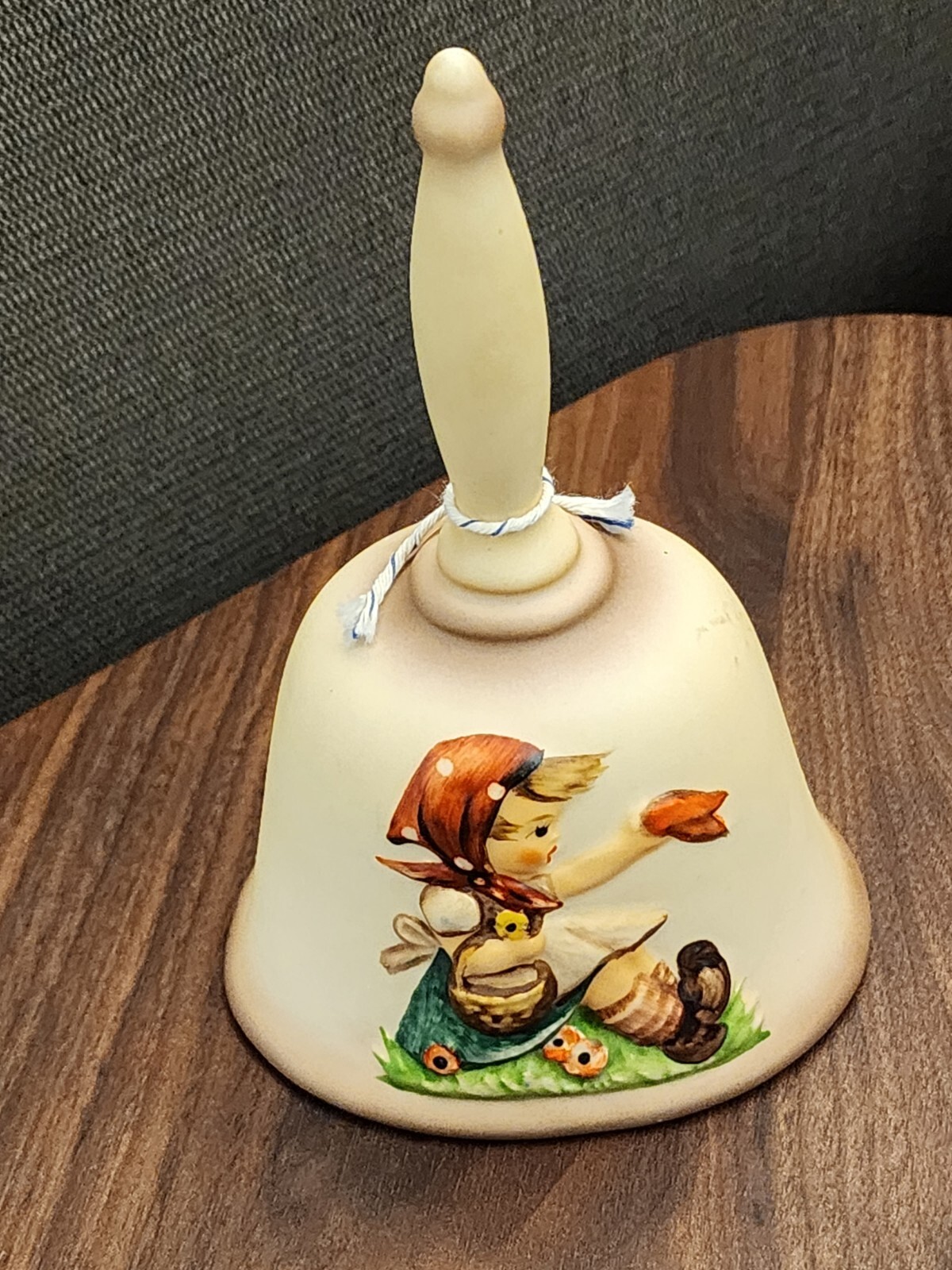 Vintage Goebel Hummel Figurine Second Edition Annual Bell 1979 | eBay