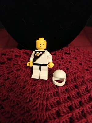 Lego Vintage Astronaut Minifigure Futuron Black Uniform Space Man | eBay