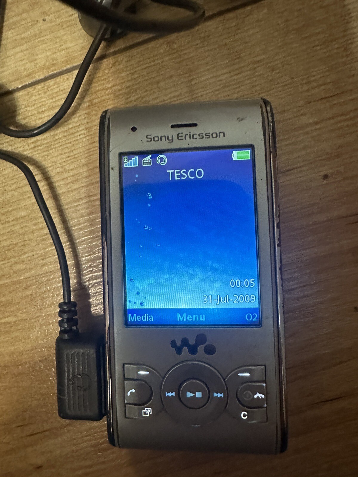 Sony Ericsson Walkman W595 - Grey (Unlocked) Mobile Phone 7311271109860 ...