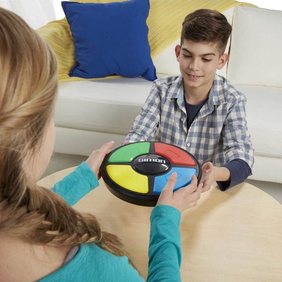 Electronic SIMON Large Classic Size Memory Light Sound Says Game Box ...