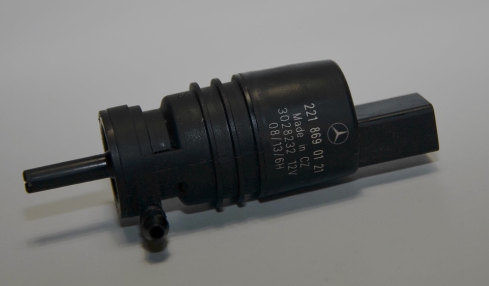 Washer Pump Mercedes W204 Windscreen Cleaning A2218690121 Original | eBay