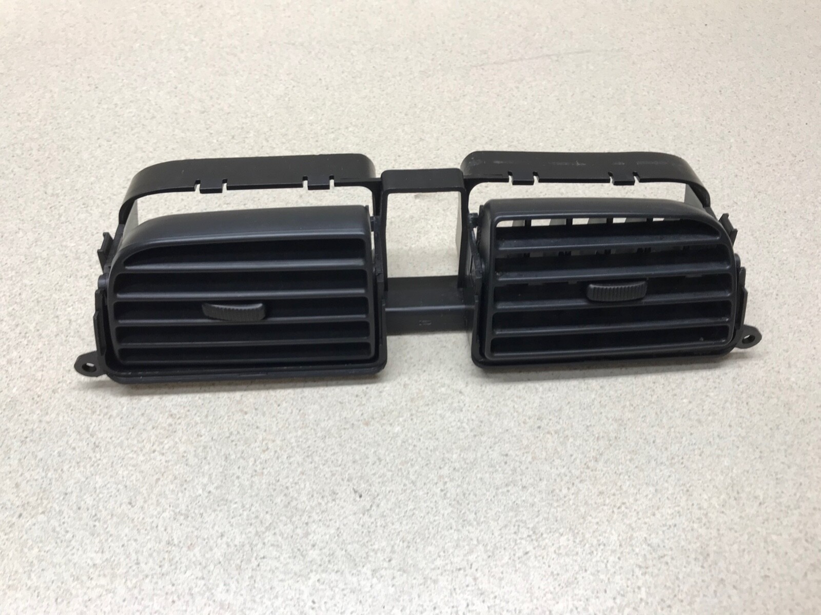 2002-2004 SUBARU IMPREZA CENTER DASH AC HEATER AIR VENT OEM | eBay