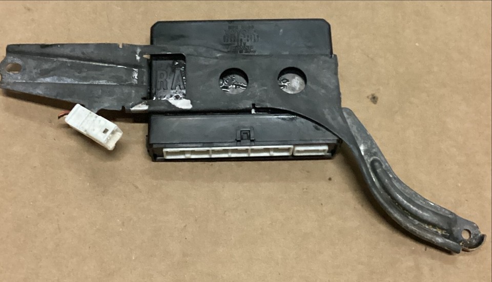 1996 Lexus ES300 Engine Control Module Computer ECU PCM 89661-0W010 ...